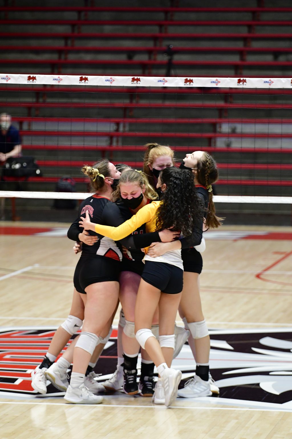 CENTENNIAL HAWKS SOAR INTO THE SEASON AS DEFENDING CHAMPS – NMAA