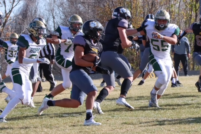 RATON’S CAYDEN WALTON CONTINUES TO RACK UP YARDS AND YARDS – NMAA